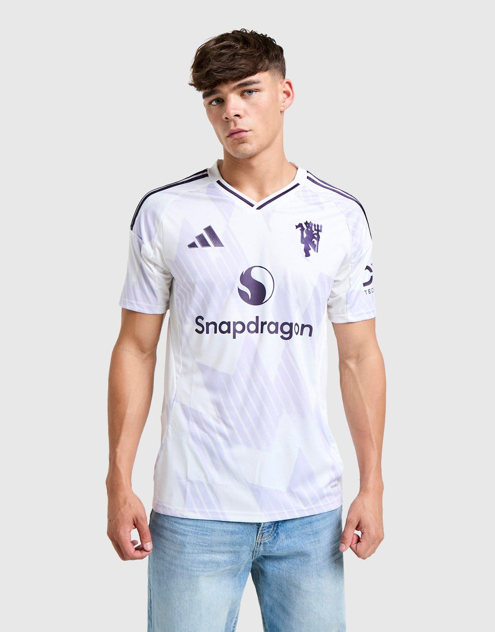 White adidas Manchester United 25/26 Away Jersey - JD Sports Malaysia